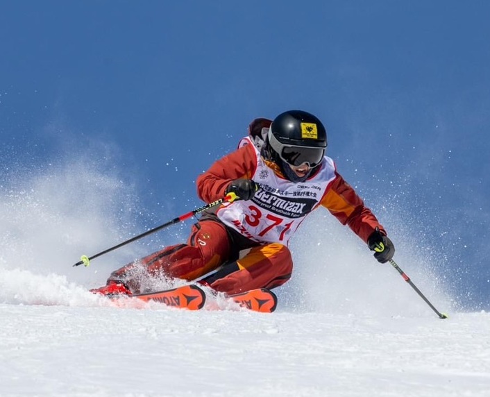 村井 七海 | 苗場スキースクール